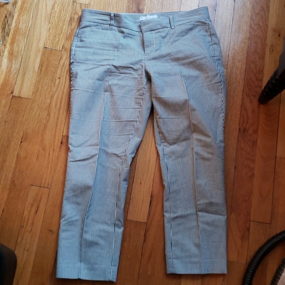 GAP | Pants & Jumpsuits | Nwot Gap Slim Cropped Seer Sucker Pants ...